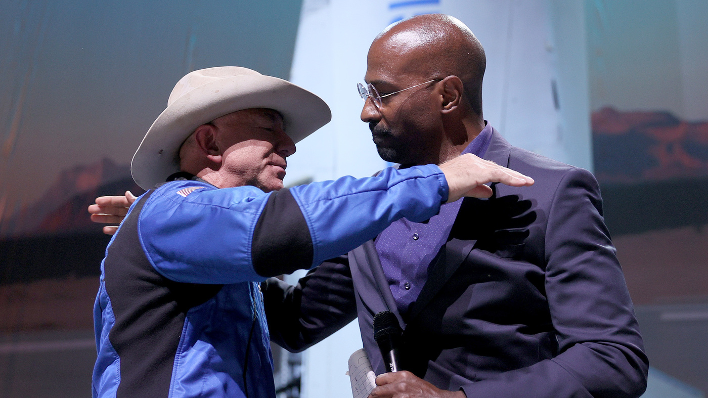 Jeff Bezos’ Blue Origin New Shepard Space Vehicle Flies The Billionaire ...